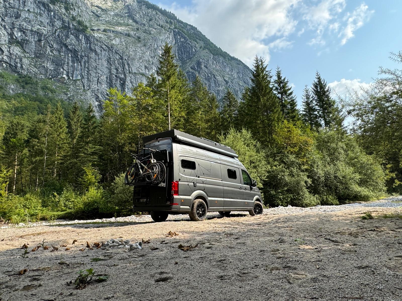 promobil - Schieker Design Camper - LOEF: Exklusive Campervans aus Hamburg